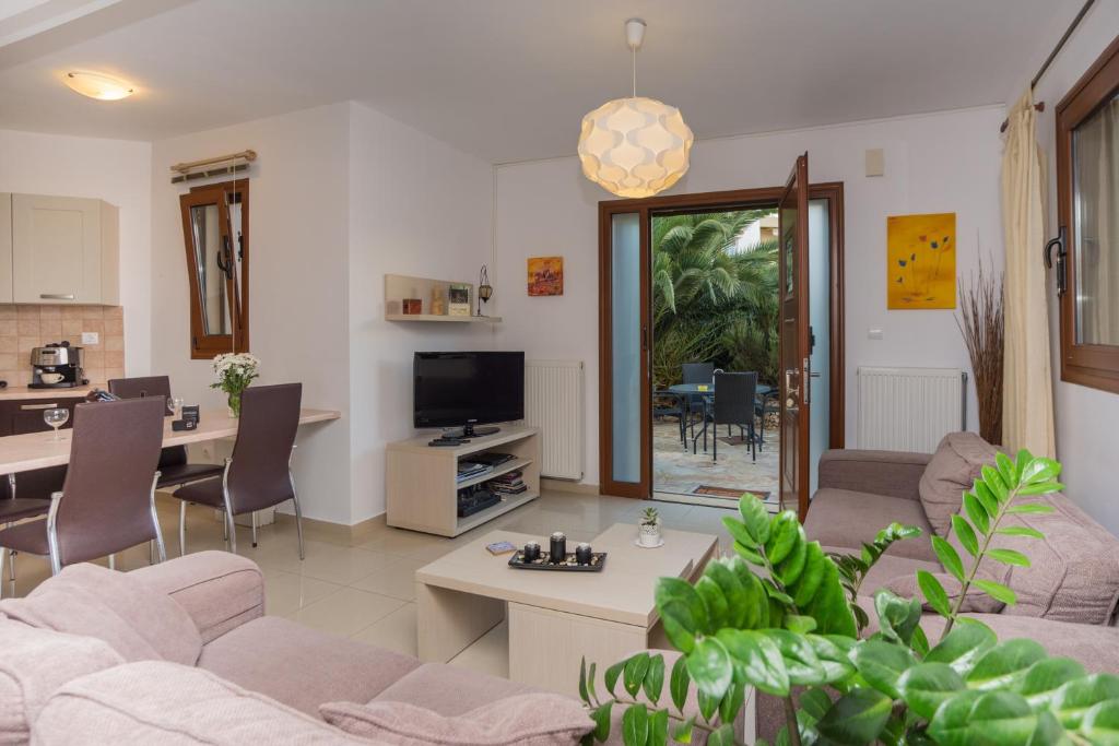 lila's city house with parking, Rhodes Town (updated prices 2025)