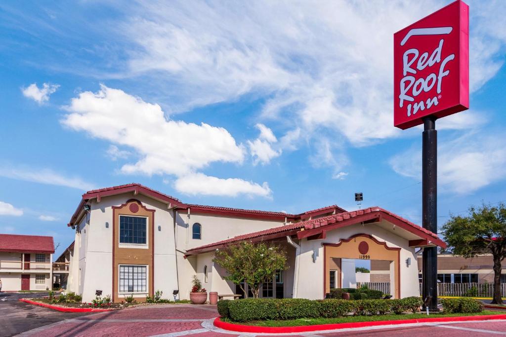Red Roof Inn Houston East I-10, Houston (updated prices 2026)