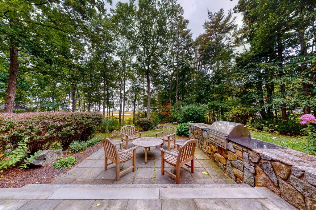 The Lodge at Seapoint Beach, Kittery (updated prices 2026)