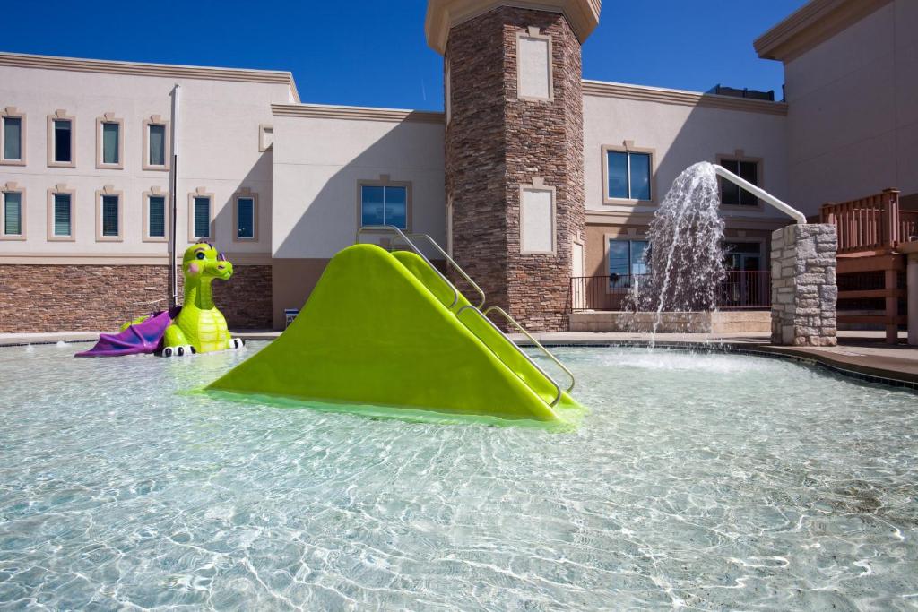 Holiday Inn Express Wisconsin Dells by IHG, Wisconsin Dells (updated ...