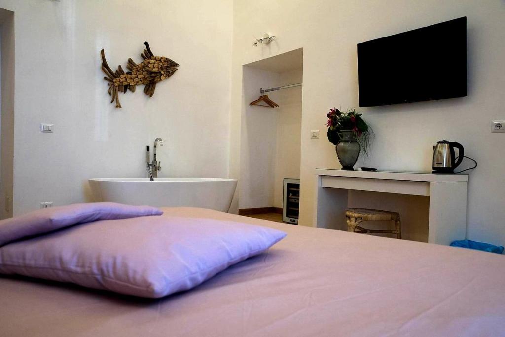 Caracciolo Napoli BeB, Naples – Updated 2023 Prices