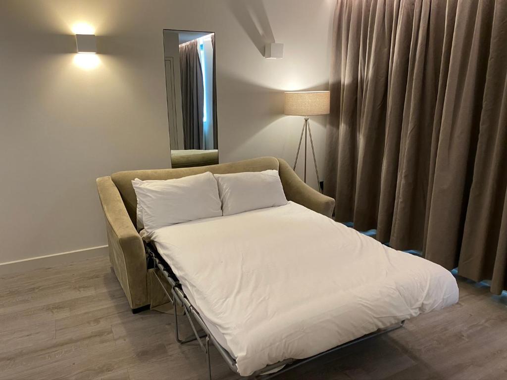 Axiom Park Hotel, London (updated prices 2025)