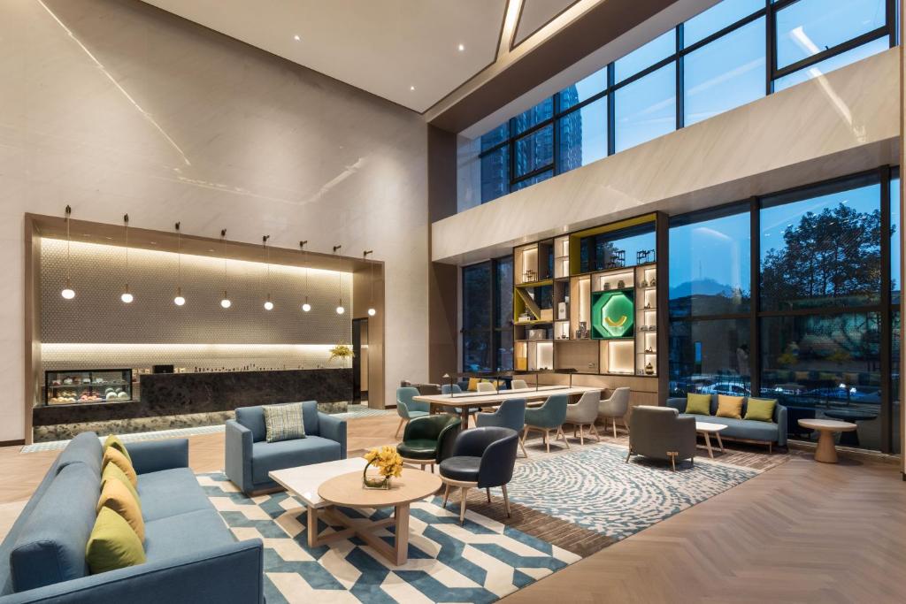 Holiday Inn Guiyang City Center, an IHG Hotel, Guiyang – Updated 2023 ...
