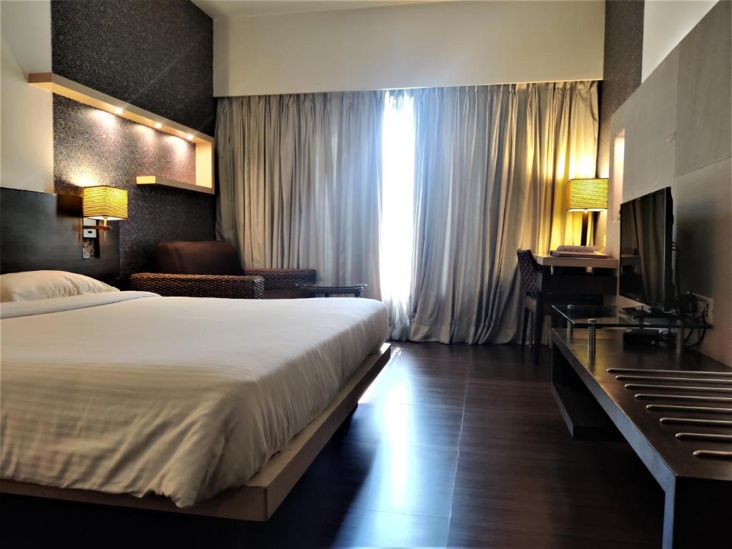 Hotel Satkar Residency, Thane (updated prices 2025)