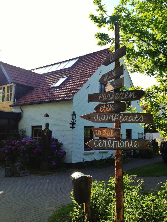 Hoeve de Knol, Holthees (updated prices 2024)