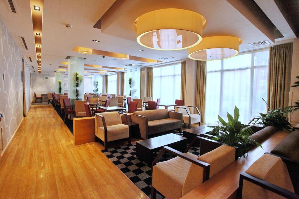 Holiday Inn Express Birmingham Redditch by IHG, Redditch (updated ...