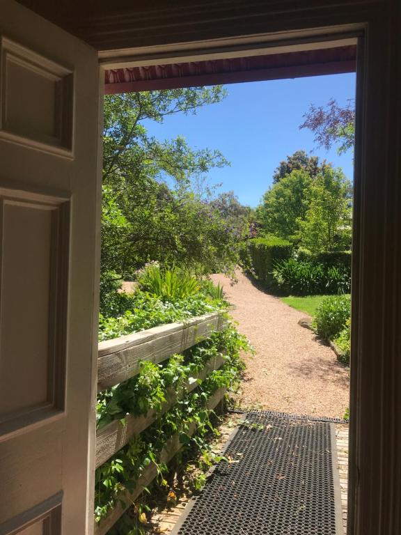 Quamby Homestead, Woolsthorpe (updated prices 2025)