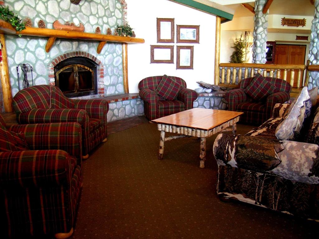 Holiday Inn Resort The Lodge at Big Bear Lake by IHG, Big Bear Lake ...