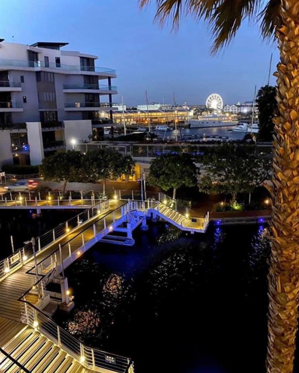 Waterfront Marina: Ultimate location, Ciudad del Cabo (precios ...