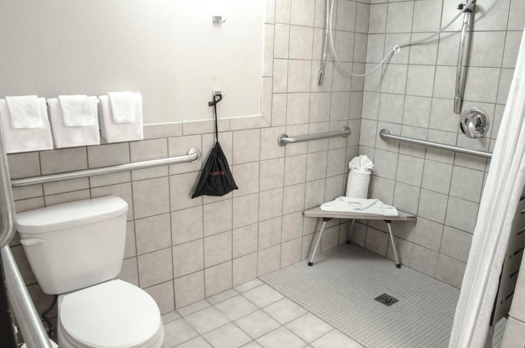 Holiday Inn Fargo by IHG, Fargo (updated prices 2025)