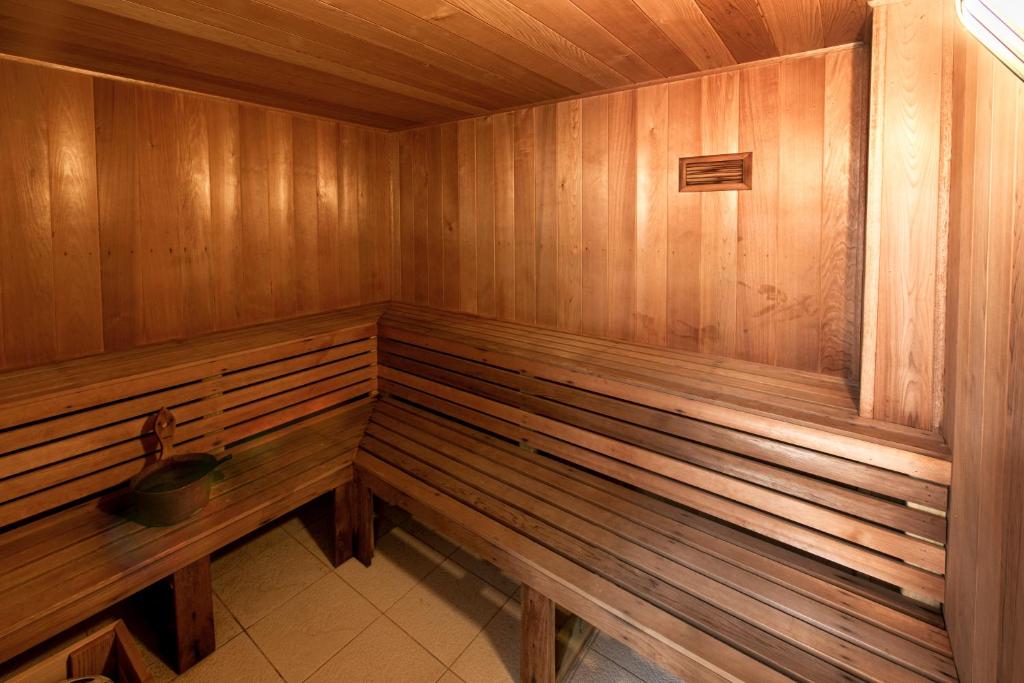 Berkeley on the Beach, Gold Coast (updated prices 2025)