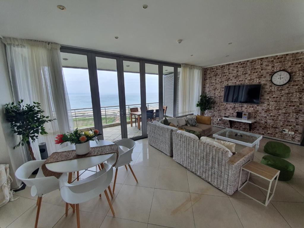 uSHAKA WATERFRONT - MAGNIFICIENT MAGICAL MARVEL, Durban – Updated 2023 ...