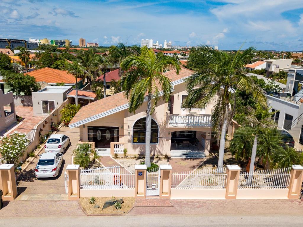 Bubali Villa, Palm-Eagle Beach – Updated 2023 Prices