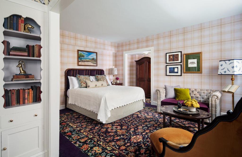 Graduate by Hilton Evanston, Evanston (updated prices 2025)