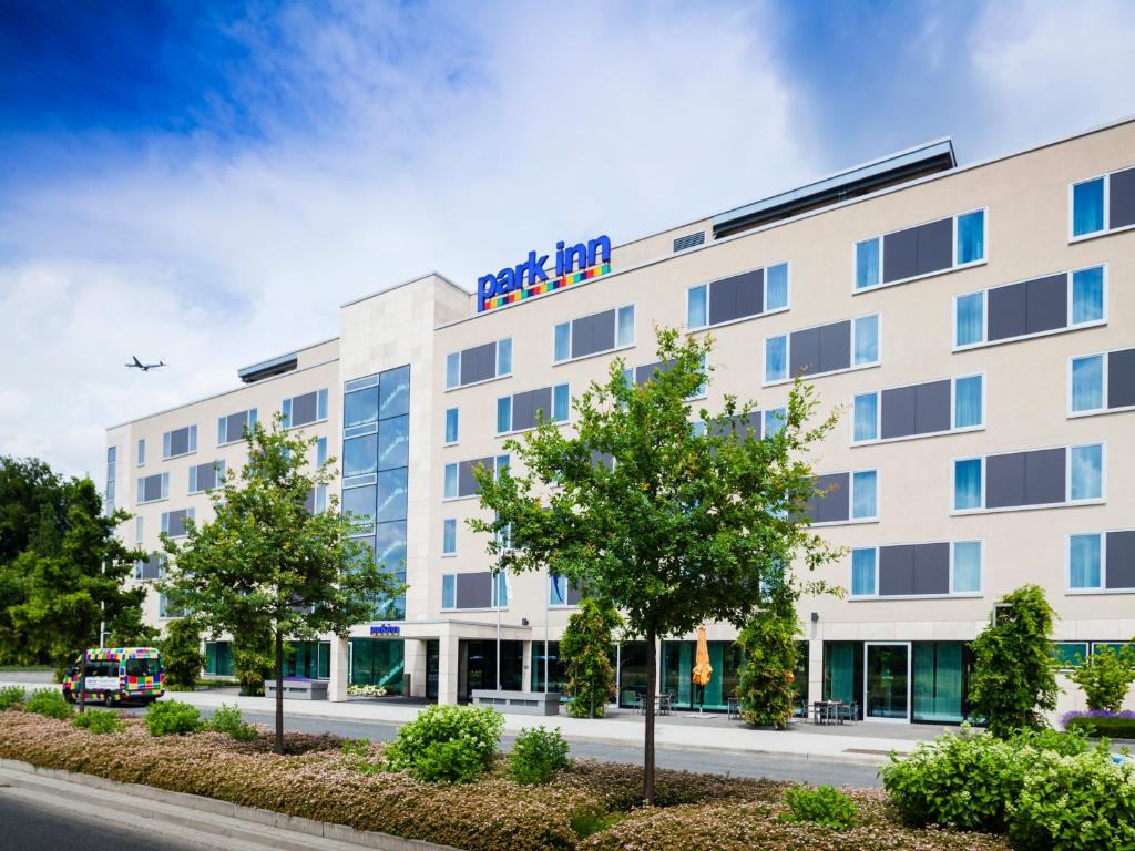 Park Inn by Radisson Frankfurt Airport, Frankfurt am Main ...