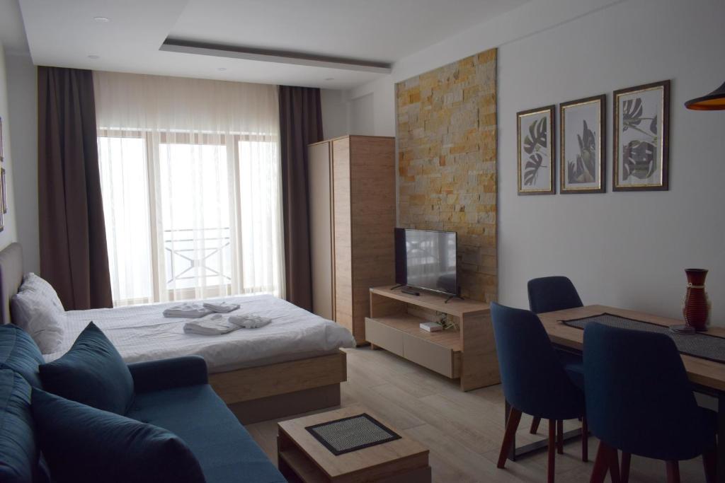 Milmari P30, Kopaonik (precios actualizados 2025)