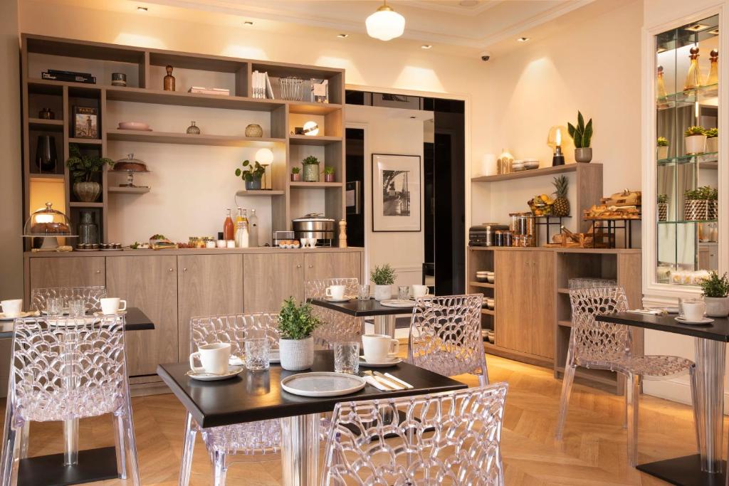 First Hotel Paris Tour Eiffel, Paris (updated prices 2025)