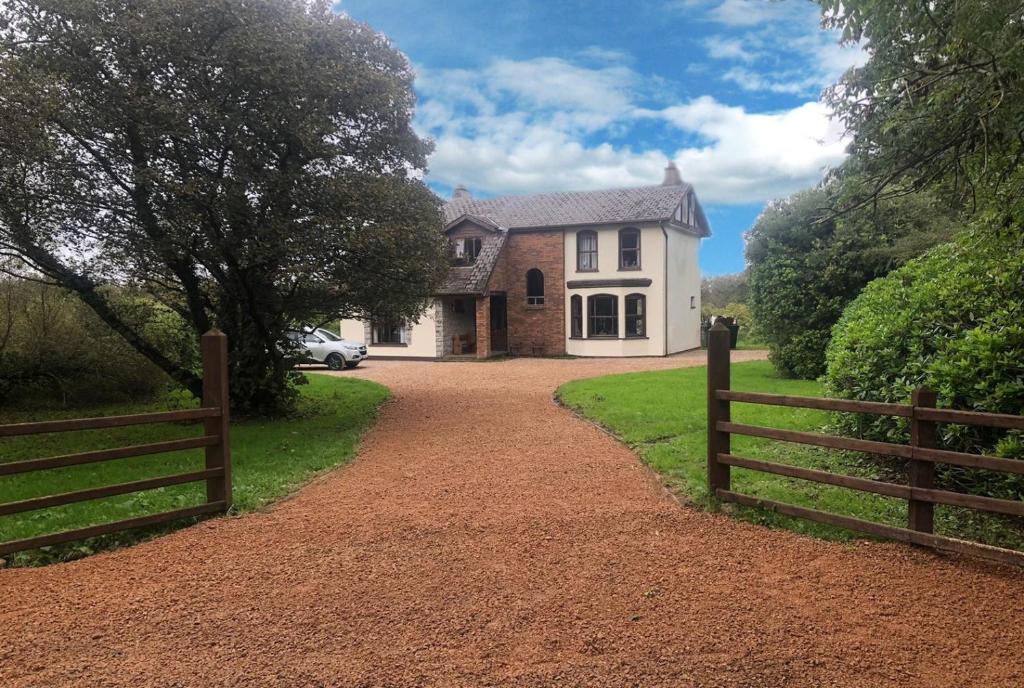 Spacious Private 6 Br 1 Km To Beach Dogs Welcome - Dunfanaghy