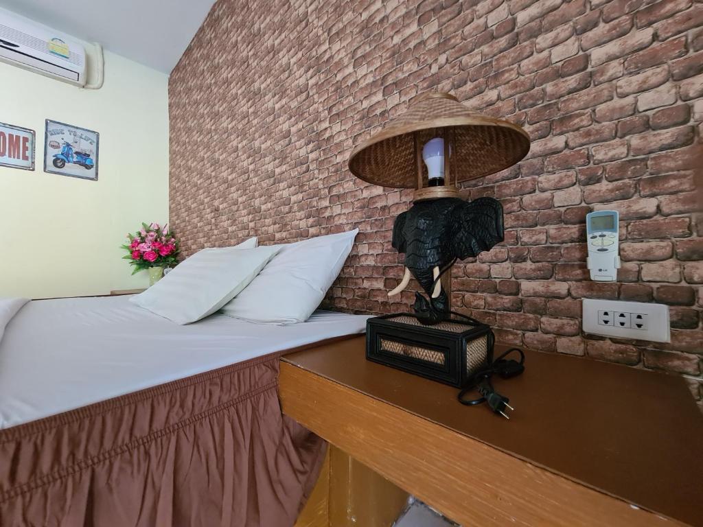 Phutawan Resort, Chai Badan (updated prices 2025)
