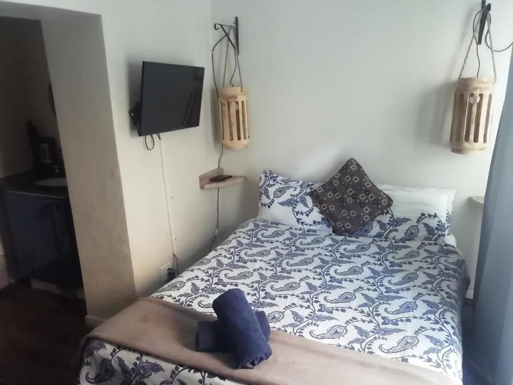 Strand Bohemian Waves - 14 Sleeper Helderberg CT, Cape Town (updated ...