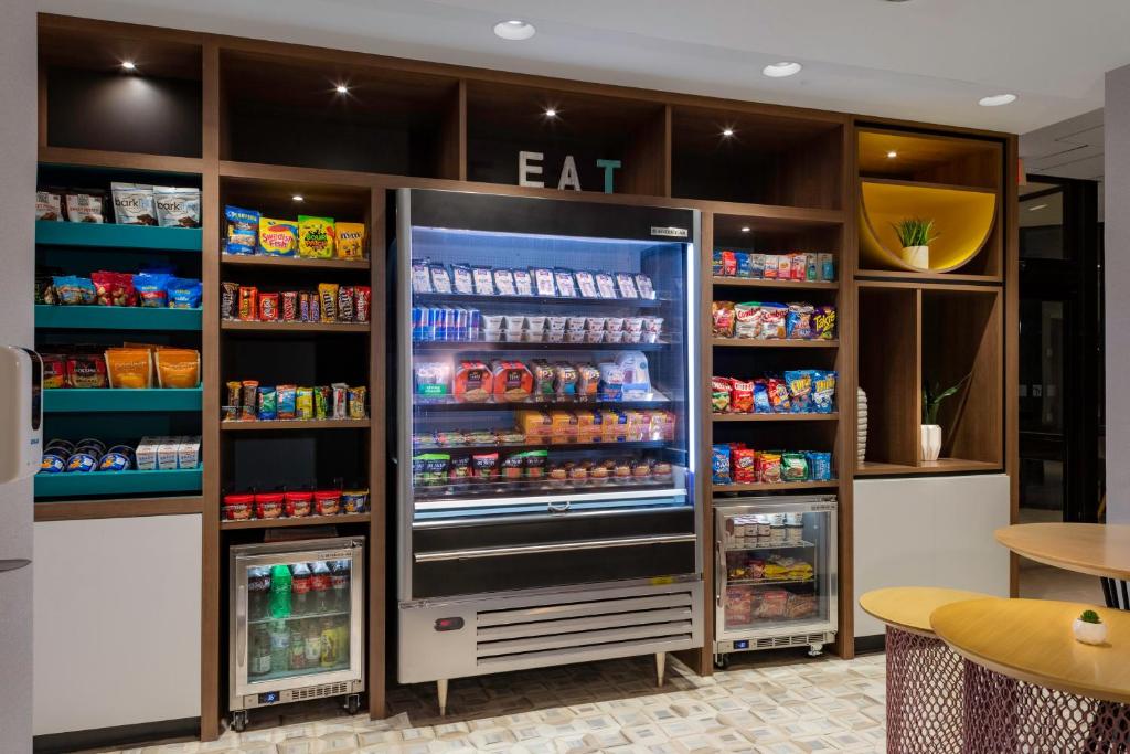 Holiday Inn Boston - Dedham Hotel & Conference Center by IHG, Dedham ...