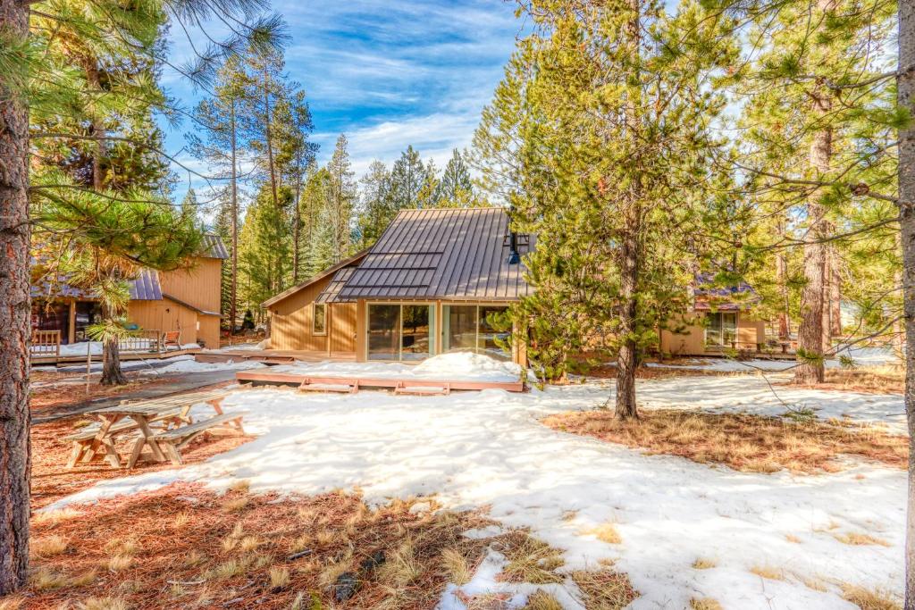 Cluster Cabin #3, Sunriver (updated prices 2026)