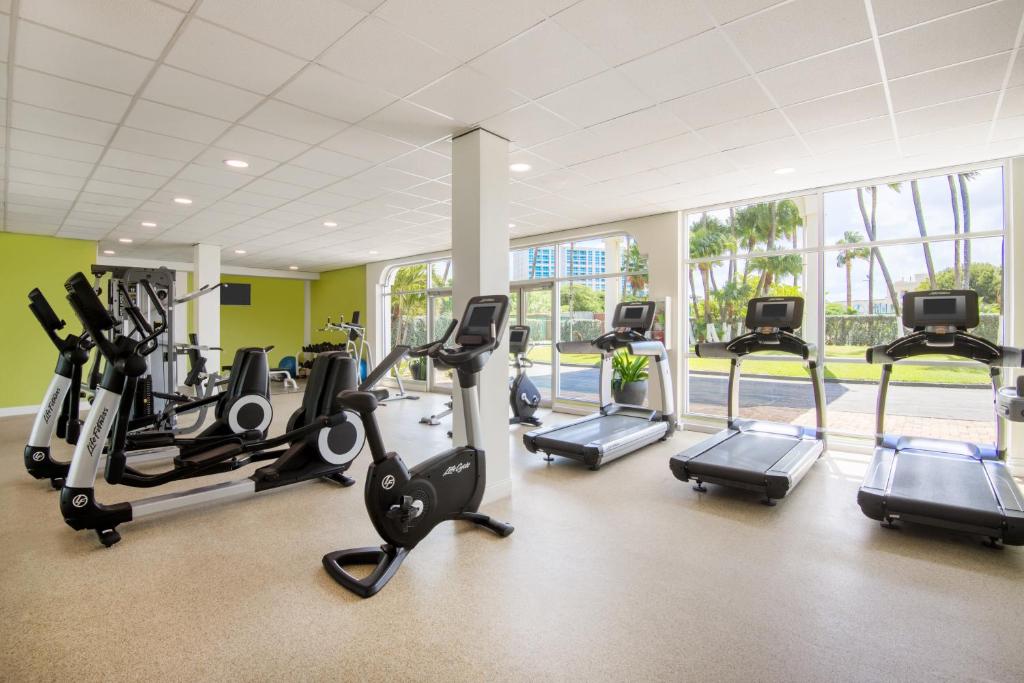 Holiday Inn Resort Aruba - Beach Resort & Casino by IHG, Eagle Beach ...