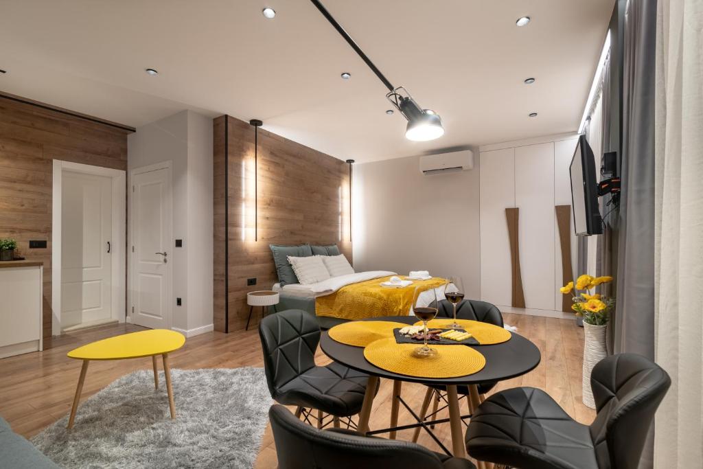 Enjoy studio, Varna City (updated prices 2026)