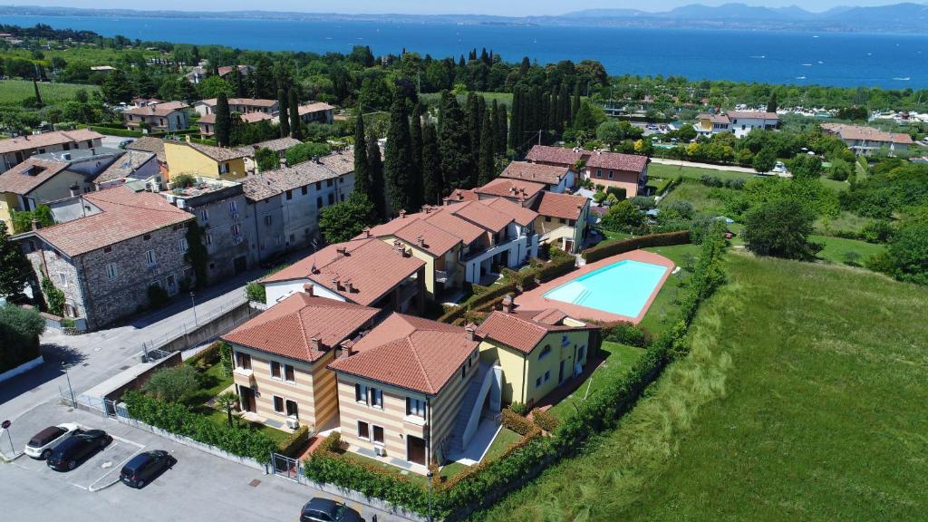 Regarda – Apartment Miralago In Lazise With Private Garden, Pool, Pets Allowed - Lazise
