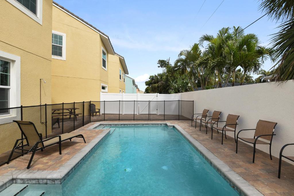 Private Pool!  Fortebello Beachside 162 - Satellite Beach, FL