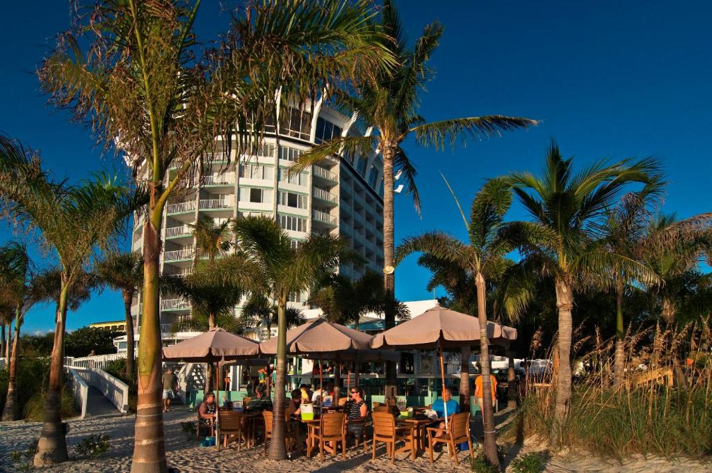 Bellwether Beach Resort, St. Pete Beach (updated prices 2025)