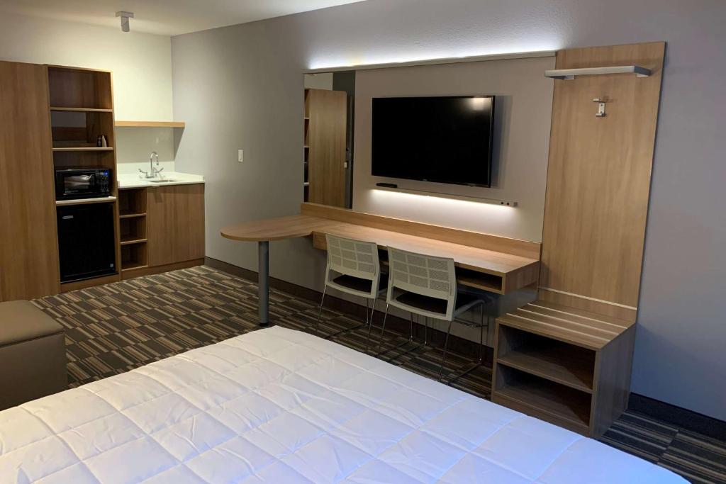Microtel Inn & Suites by Wyndham Georgetown Lake, Georgetown (updated ...