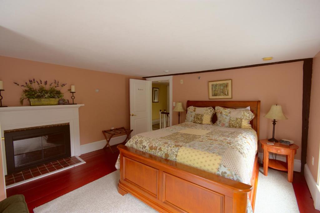 Ballard House Inn, Meredith (updated prices 2025)