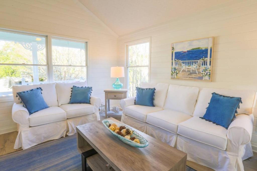 The Coastal Cottage, Isle of Palms (updated prices 2025)