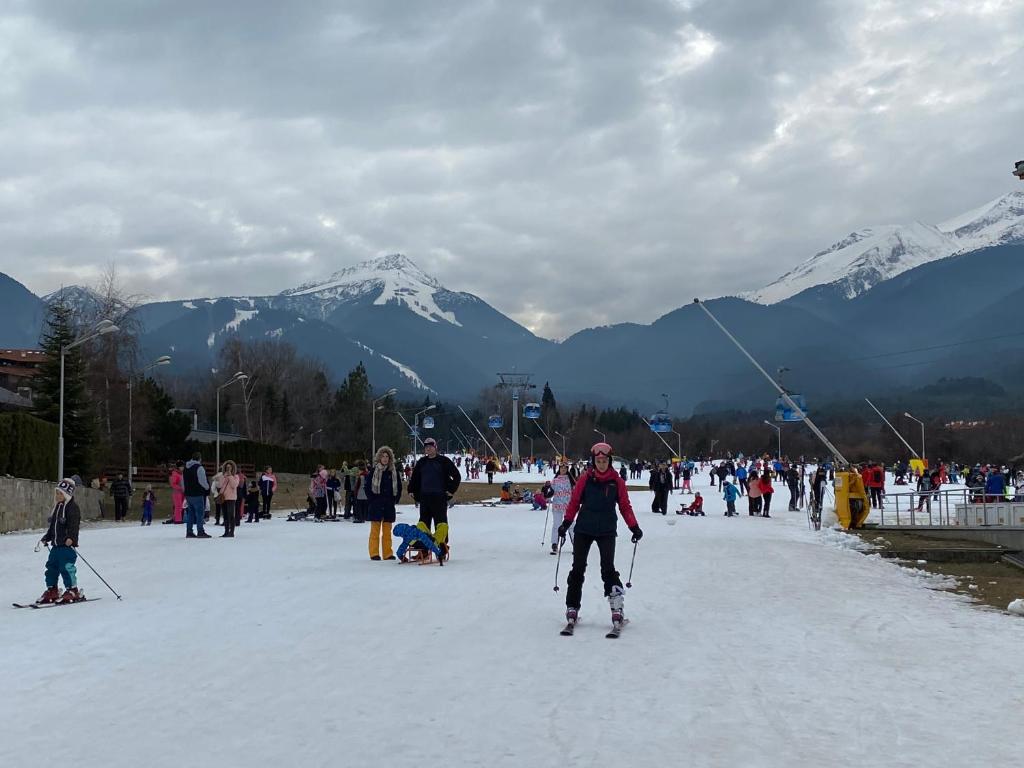 Ski Lift Area, Apartment in Downtown Bansko Resort, Bansko (updated ...