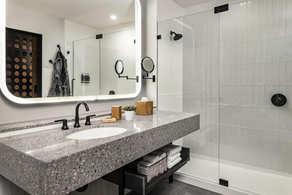 The Rally Hotel at McGregor Square, Denver (updated prices 2025)