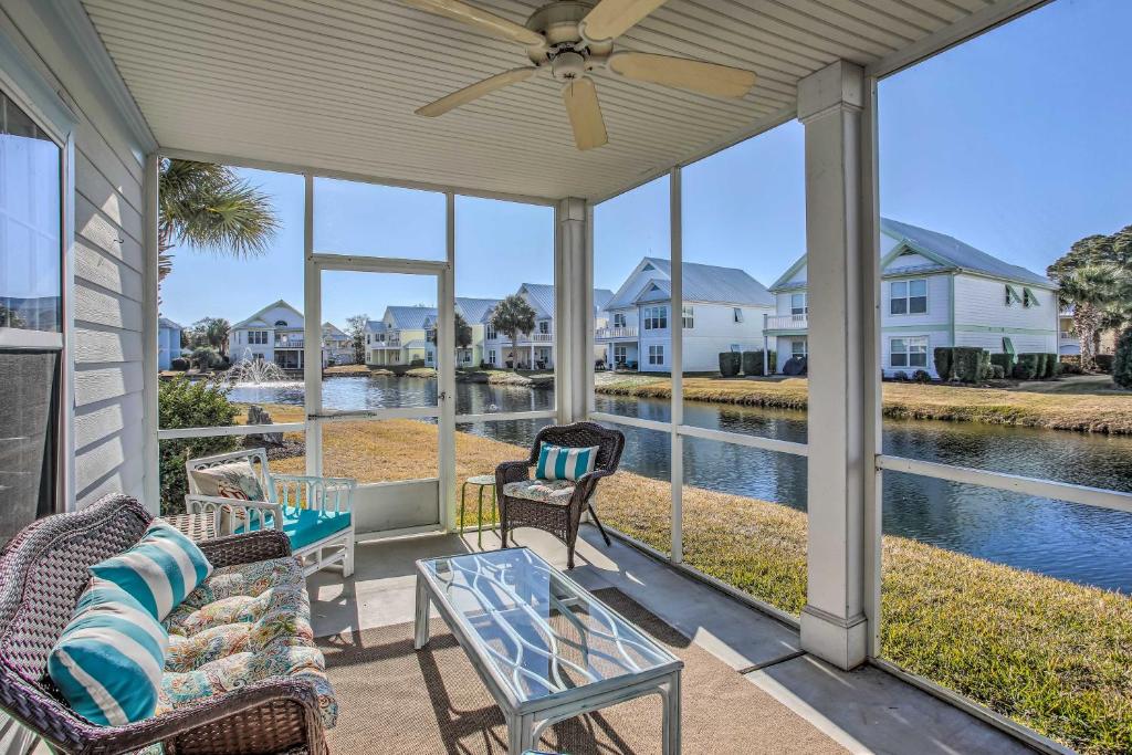 Home with Deck 1 Mi to Surfside Beach Access!, Myrtle Beach (updated ...