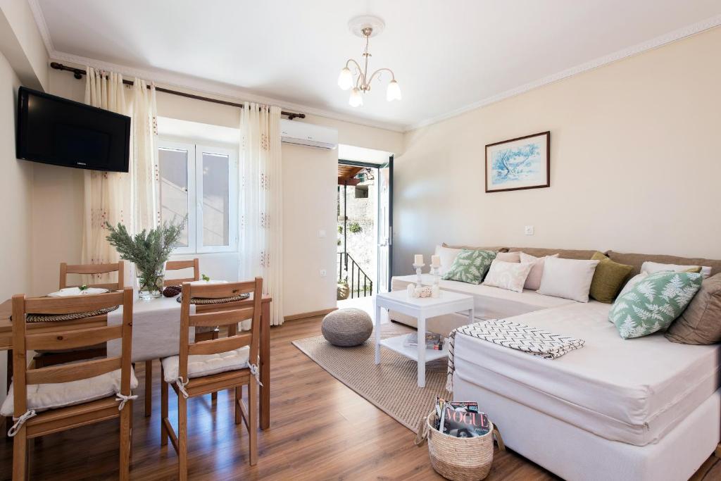 Lala Cottage, Áno Korakiána (precios actualizados 2025)