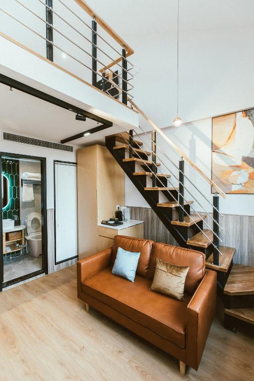 Shanghai Fish Inn People Square, Шанхай (актуальные цены 2024 года)