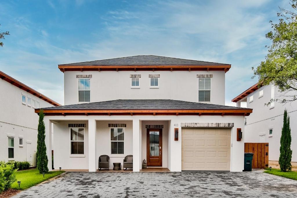 Carefree Living 1 - Florida Panhandle, FL