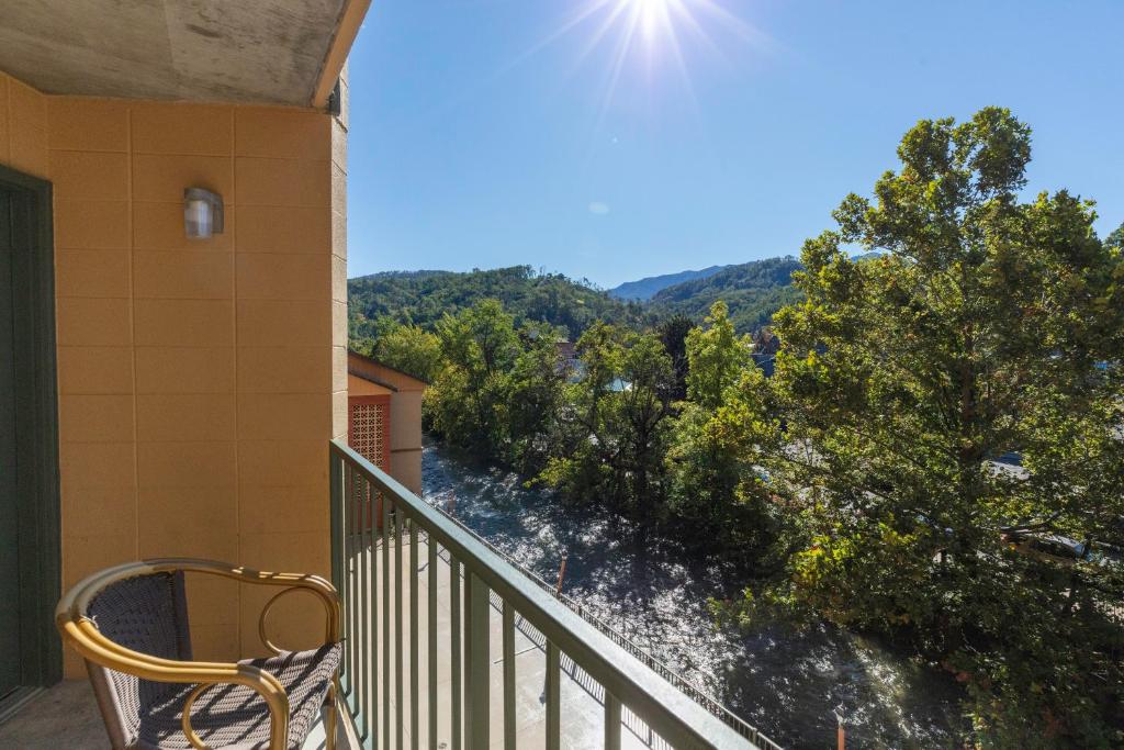 River Terrace Resort & Convention Center, Gatlinburg (updated prices 2025)