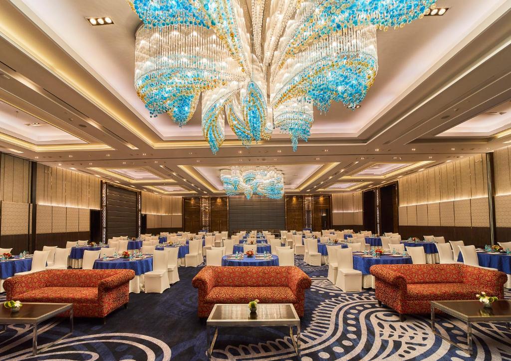 Crowne Plaza New Delhi Rohini by IHG, New Delhi (updated prices 2025)