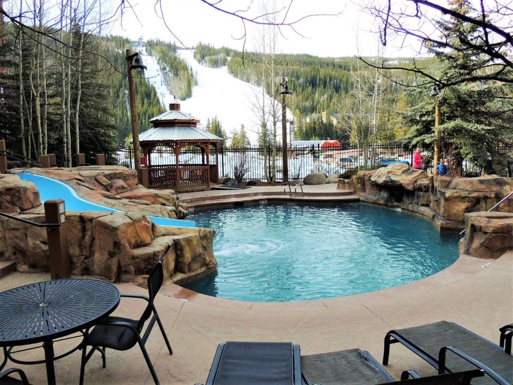 River Run Village 3 Bedroom Condo at The Springs, Walk to Gondola ...