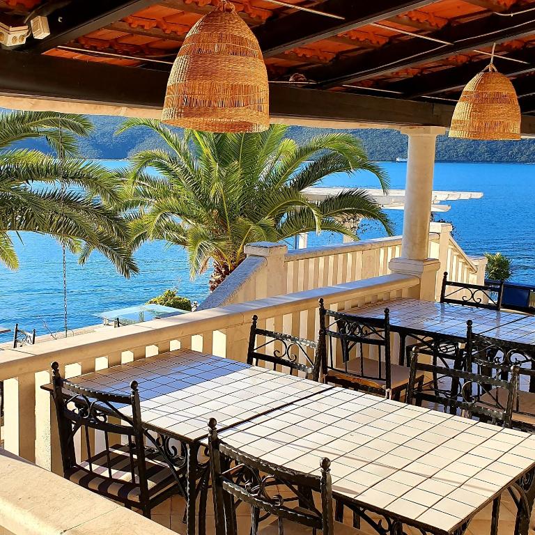 Villa Rava Hotel & restaurant, Rava (updated prices 2025)