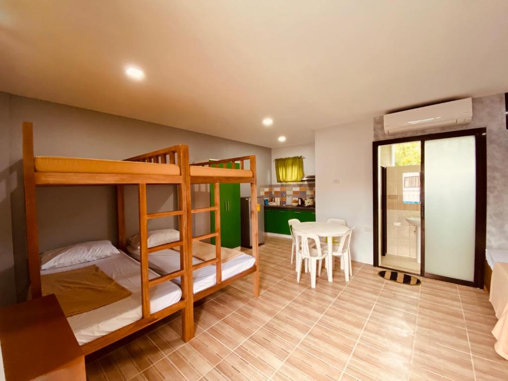 Cerca Parola Beach Resort, Malabrigo (updated prices 2025)