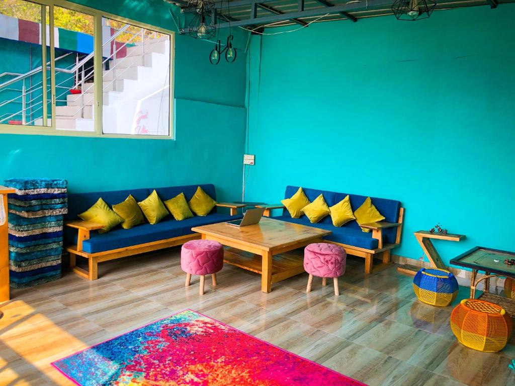 27 Hostels In Rishikesh
