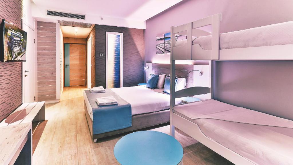 Carine Hotel Park, Bijela (updated prices 2025)