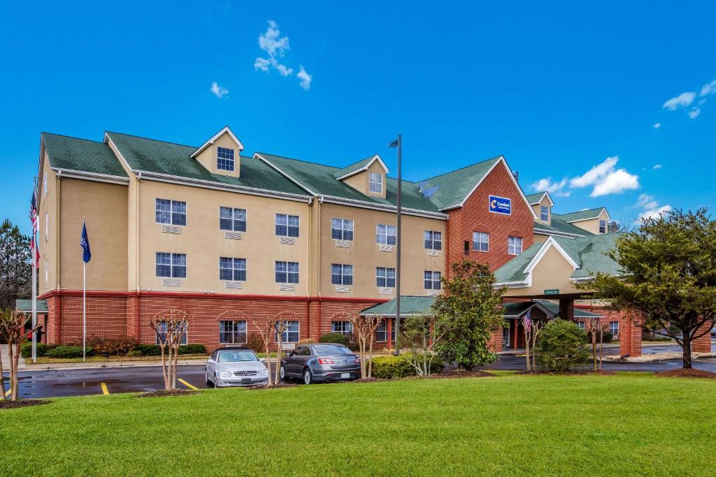 Comfort Inn & Suites, Fairburn – Updated 2022 Prices