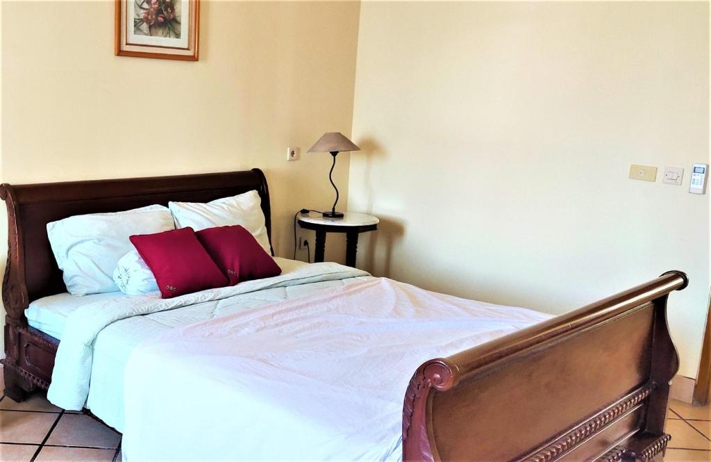 OBC Villa, Bandung (updated prices 2026)