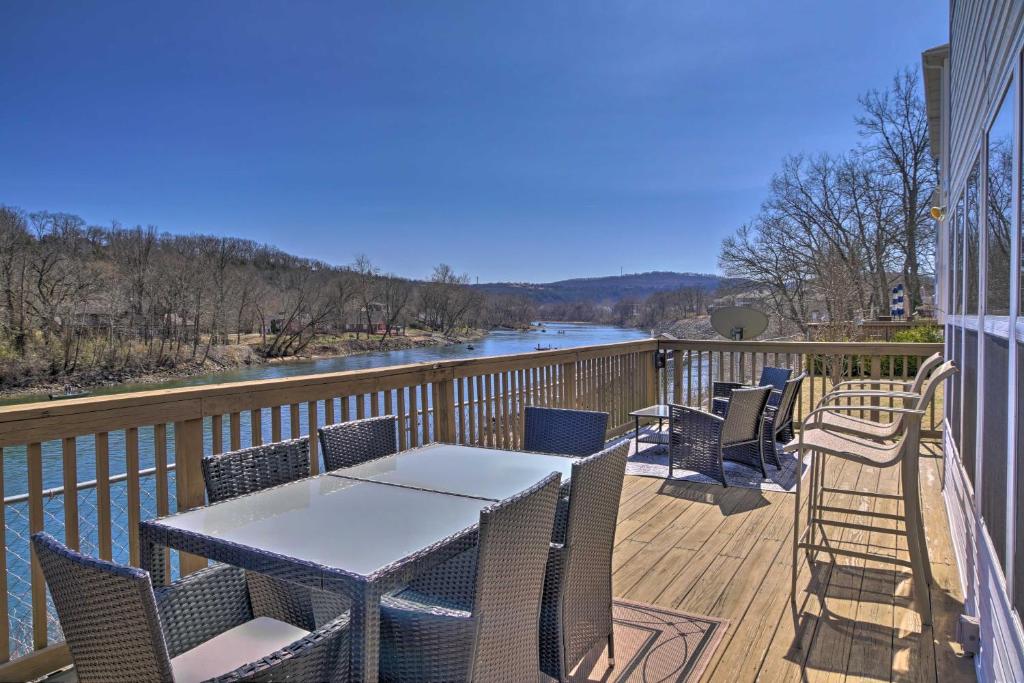 Lakefront Branson Condo with Porch and Dock Access, Branson (updated ...